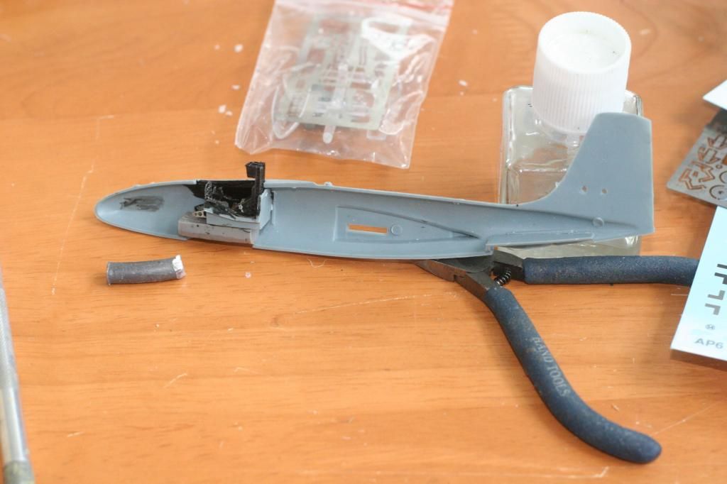 Hasegawa F9F-2 and Sword F2H-2 Banshee in 1/72 - Korean War Group Build ...